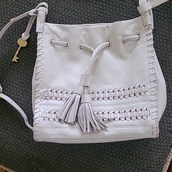 Fossil | Bags | New Fossil Ivory Purse | Poshmark